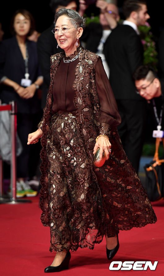 김지미 "임권택 영화 제작 이유? 심한 검열로 출연할 작품 없었다" [24th BIFF] : 네이트 연예