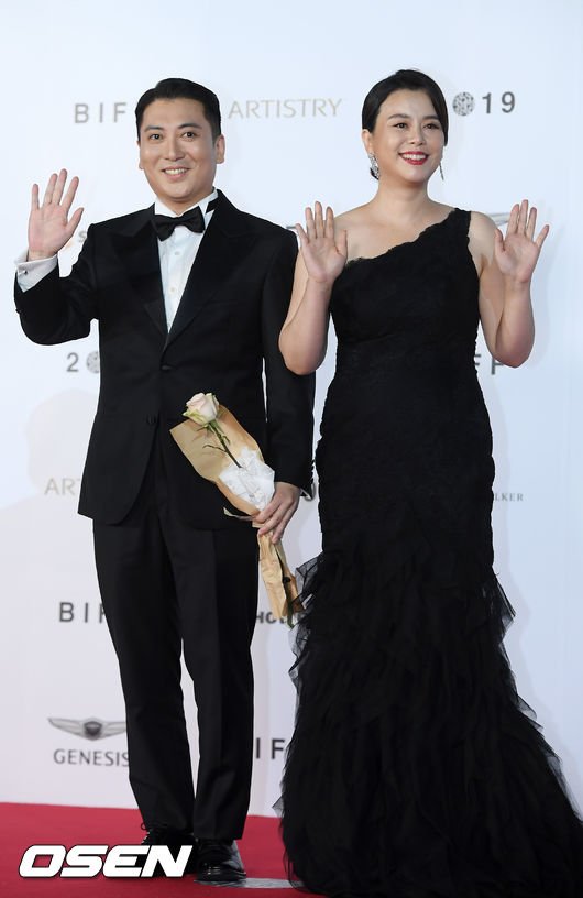 봉준호 '기생충', 부일영화상 휩쓸었다…'6관왕' 위엄(종합)[24th BIFF] : 네이트 연예