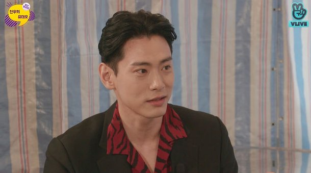 "부산영화제♥"…유태오X천우희, 술 한 잔 마시며 부른 #노래 #버티고(종합)[24th BIFF] : 네이트 연예