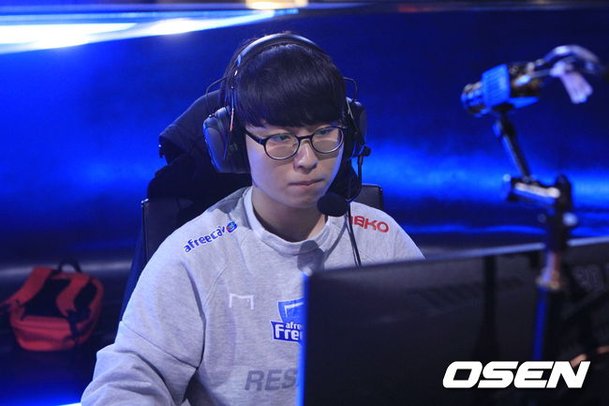 [lck] 아프리카 T1 7연승 저지 시즌 6승째…빛바랜 페이커 2000킬 종합 네이트 스포츠