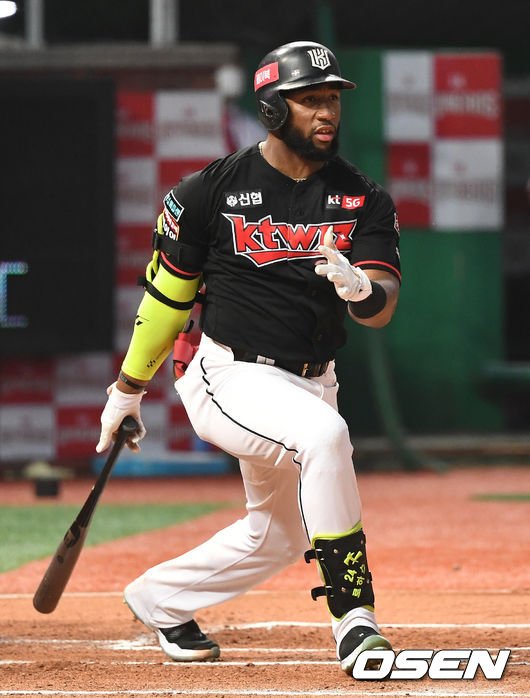 NC-KT, 연장 12회 3-3 무승부…로하스 3안타 '타율 .388' [창원 리뷰] : 네이트 스포츠