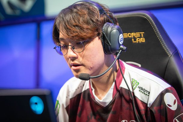 [LCS] C9, TSM에 패배…1위 굳히기 돌입한 팀 리퀴드 : 네이트 스포츠