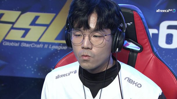 [GSL] 박수호, 김도욱 꺾고 6년만에 GSL 8강 귀환 : 네이트 스포츠