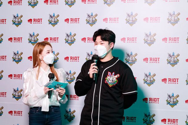 [KBA] 야구-게임 간 화합의 장, MVP는 12킬 올린 KIA 최원준 : 네이트 스포츠