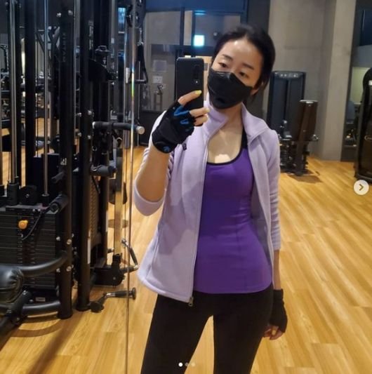 '50kg' 김경화, 운동하더니 몸매 이 정도였어?…45세 뒤태 여신[★SHOT!] : 네이트 연예