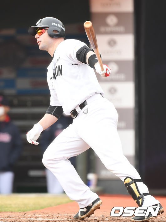 SSG 로맥, 추신수 지켜보는 앞에서 115m 대형 아치 쾅! [오!쎈 대구] : 네이트 스포츠