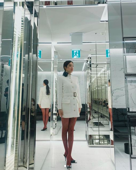 '166cm+47kg' 정려원, 마네킹 몸매 자랑…워너비 비주얼[★SHOT!] : 네이트 연예