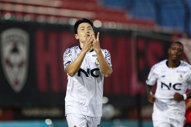 김인성, K리그2 29R MVP…서울 이랜드 베스트 11 4명 [공식발표] : 네이트 스포츠