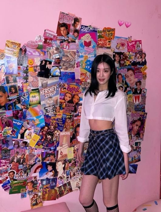 '164cm·43kg'이유비, 가슴 밑 크롭티로 한 뼘 개미허리…바비인형인 줄 : 네이트 연예