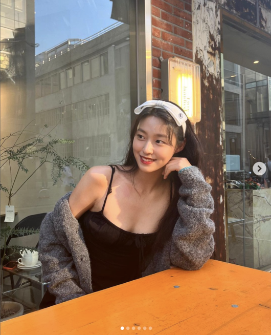 '167cm·47kg' 설현, 배우 되더니 이정도 노출쯤은 : 네이트 연예