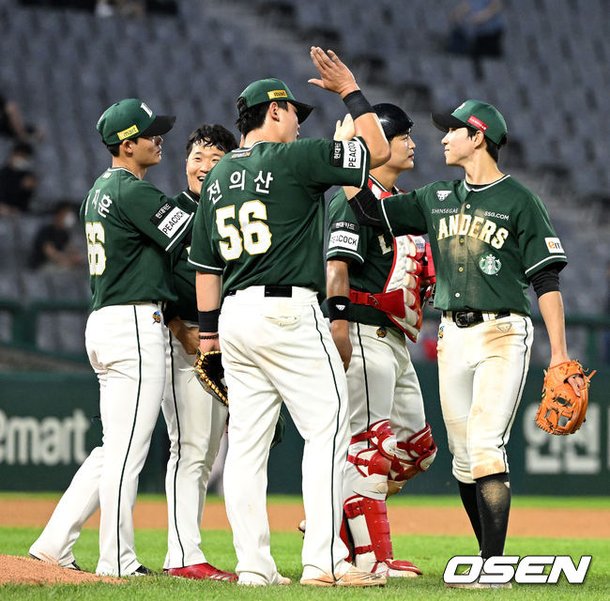 [사진]SSG, '3연승 좋다' : 네이트 스포츠