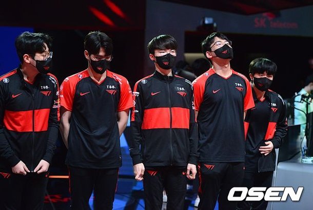 [LCK 톡톡] V11 노리는 '페이커' 이상혁, "젠지, 3-1 이나 3-2로 이긴다" : 네이트 스포츠