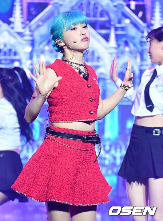 [사진]아도라(ADORA),'궁금해 궁금해' : 네이트 연예