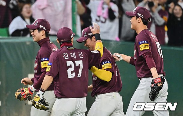 '김강민, 9회 대타 끝내기 스리런' SSG, 키움에 5-4 끝내기…우승 -1승 [KS5 리뷰] : 네이트 스포츠