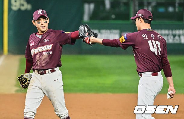 '김강민, 9회 대타 끝내기 스리런' SSG, 키움에 5-4 끝내기…우승 -1승 [KS5 리뷰] : 네이트 스포츠