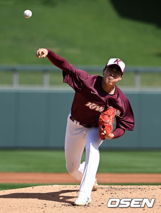 '장재영 153km' 키움,네덜란드WBC대표팀과 연습경기에서8대2승리 : 네이트 스포츠