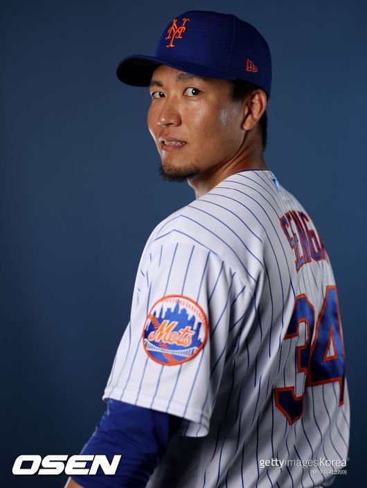 'WBC 불참' 일본 연습생 신화, ML 데뷔전…159km+유령 포크볼 "모든 것 보여줬다" : 네이트 스포츠