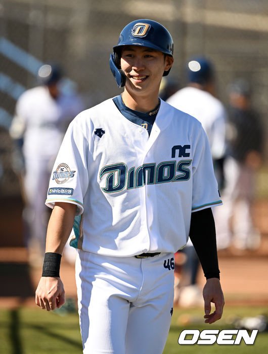 'LG→NC' 29세 늦깎이 기대주, 결승타로 첫 승 견인…이적 신의 한 수 되나 : 네이트 스포츠