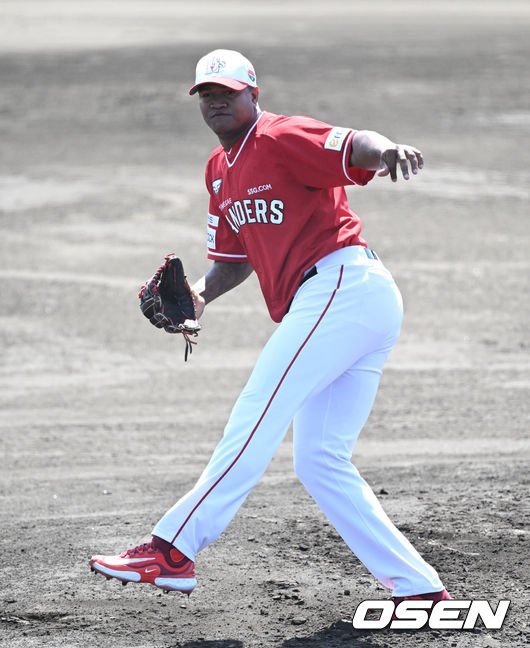 "다른 대안 찾아야" SSG 80만달러 어디로…로메로 사실상 교체 가닥 [오!쎈 수원] : 네이트 스포츠