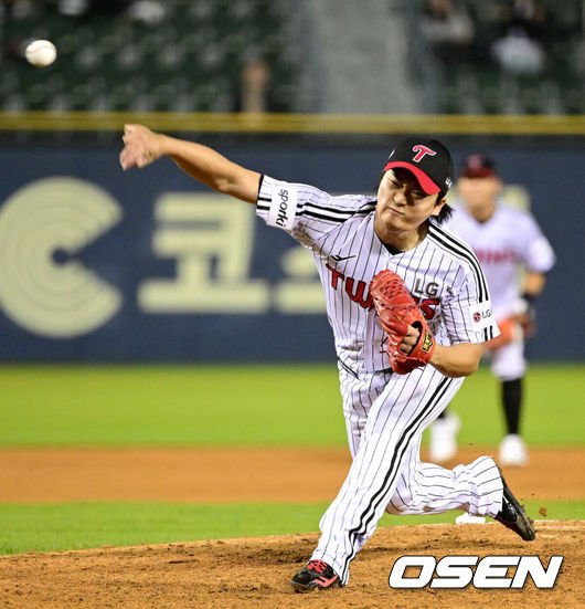 160km, 159km…"남자는 직구…불타오른다" 눈물 삼킨 최고 마무리도 스피드 경쟁 : 네이트 스포츠