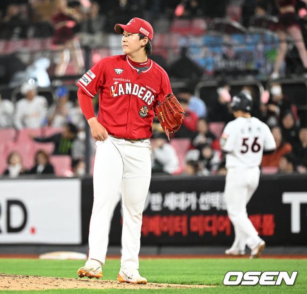 3이닝 3실점에도 루키 칭찬한 김원형 감독, "선발투수로 가는 과정" [수원 톡톡] : 네이트 스포츠