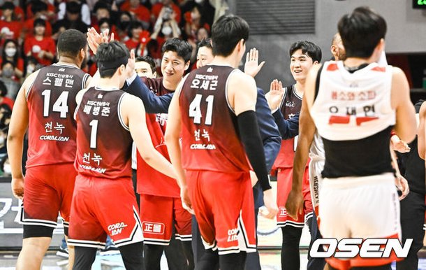 '오세근 21점' KGC, SK 추격 뿌리치고 챔프전 2차전 승리…시리즈 균형 맞췄다[오!쎈 현장] : 네이트 스포츠