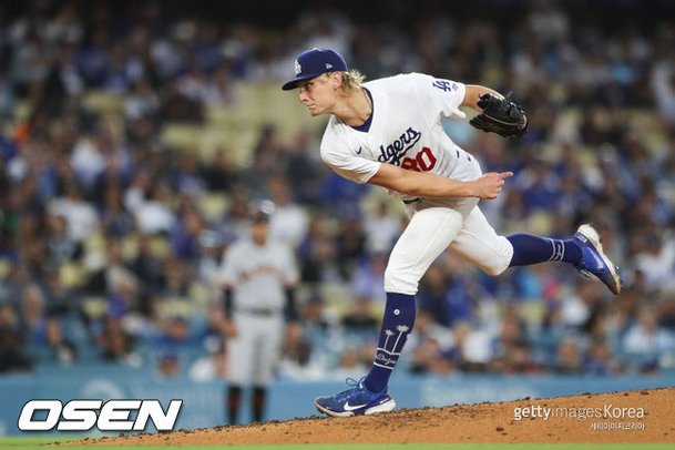 마르지 않는 다저스 샘물, 158km 괴물 신인이 또 나왔다…더블A에서 ML 직행 '첫 승' : 네이트 스포츠
