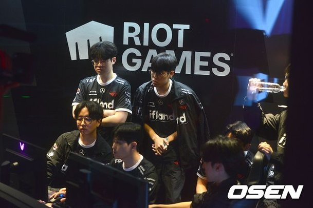 [LCK] 한타에 강한 T1, DK 상대로 PO '매치 포인트' : 네이트 스포츠