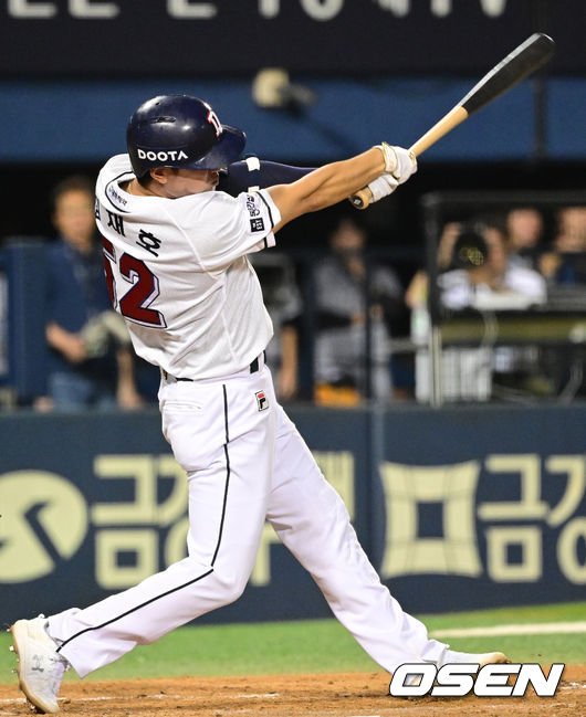 '5위 싸움 점입가경' 두산, 곽빈 조기강판 딛고 값진 3연승! 5위 SSG 2G차 맹추격…한화 7연승 좌절 [잠실 리뷰] : 네이트 스포츠