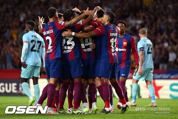 '펠릭스 2G 1AS' 바르사, 앤트워프 5-0 격파…레반도프스키 유럽대항전 100골 금자탑 : 네이트 스포츠