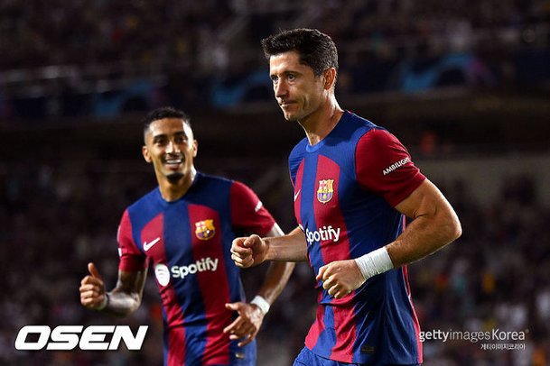 '펠릭스 2G 1AS' 바르사, 앤트워프 5-0 격파…레반도프스키 유럽대항전 100골 금자탑 : 네이트 스포츠