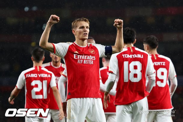 '7년을 기다렸다' 아스날, UCL 복귀전서 PSV 4-0 대파…사카·트로사르·외데고르 1G 1AS : 네이트 스포츠