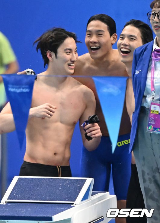 여기도 '드림팀'…男혼계영 400m, 13년 만에 銀 획득! 日 눌렀다 [오!쎈 항저우] : 네이트 스포츠