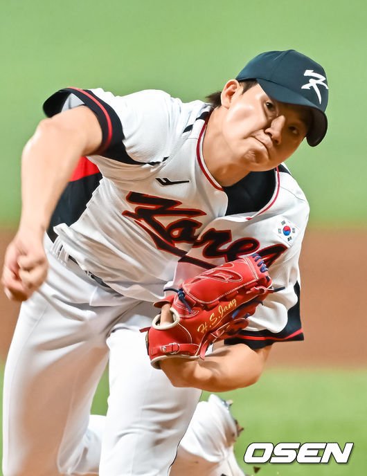 "좋으니까 ML 데려가죠" 154km 쾅! 19세 다저스맨, 단숨에 류心 차지…국대 선발 맡는다 : 네이트 스포츠