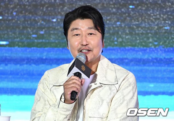 '거미집' 송강호 "감독이 편한 줄 알았는데 다시는 하고 싶지 않아"(28th BIFF) : 네이트 연예