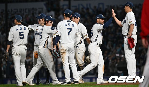 [사진]NC, 'SSG 상대로 준PO 스윕' : 네이트 스포츠