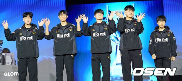 [롤드컵] '징동 나와!'…LCK 최후의 희망 T1, 中 LNG 3-0 완파 4강 진출(종합) : 네이트 스포츠