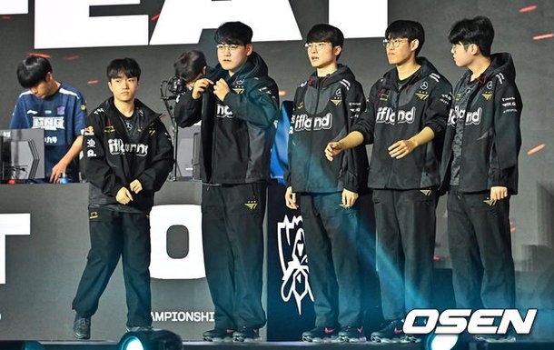 [사진] LOL 월드챔피언십 LNG 완승으로 잡은 T1, 승리 했습니다. : 네이트 스포츠