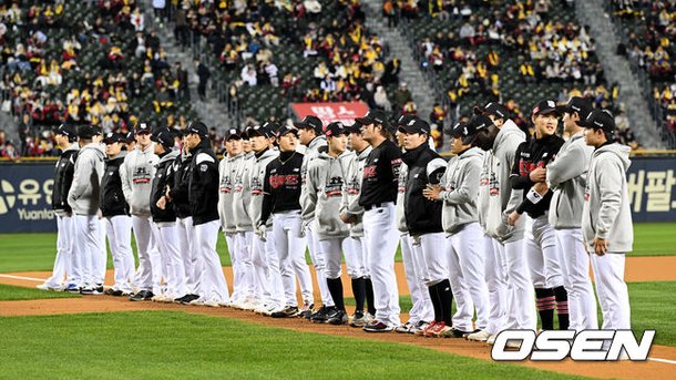 [사진]KT,'KS 우승 트로피 노린다' : 네이트 스포츠