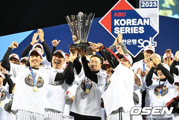 29년 만에 우승인데…왜 호텔 축승회 아닌 고깃집 회식에 구광모 회장은참석했을까 : 네이트 스포츠