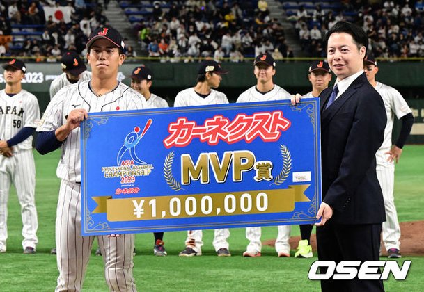 [사진]카도와키, 2023 APBC MVP : 네이트 스포츠