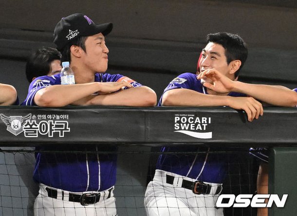 "한국 최고 영건, 전형적인 MLB급 유망주"…이정후-안우진 없는 KBO, ML의 시선은 이제 문동주로 향한다 : 네이트 스포츠