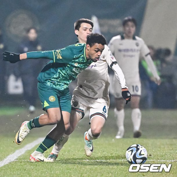 '치열한 분투' 김포-강원, 승강 PO 1차전 0-0 무승부…9일 2차전서 결판 [오!쎈김포] : 네이트 스포츠