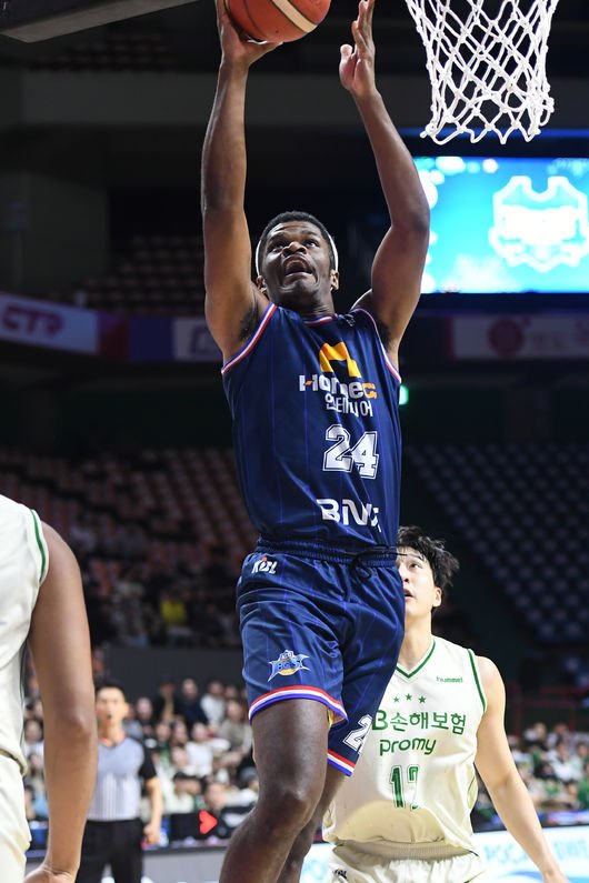 '최준용-송교창 43점 합작' 4쿼터 폭발 KCC, DB 잡고 연승→단독 5위 등극 : 네이트 스포츠