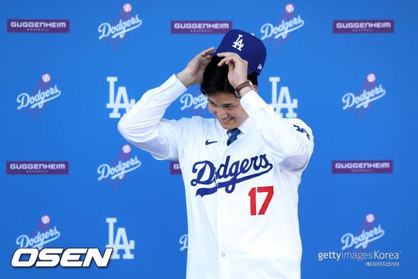 멕시코 대통령도 사인 유니폼 자랑…"오타니 인기 전세계로 확대" : 네이트 스포츠