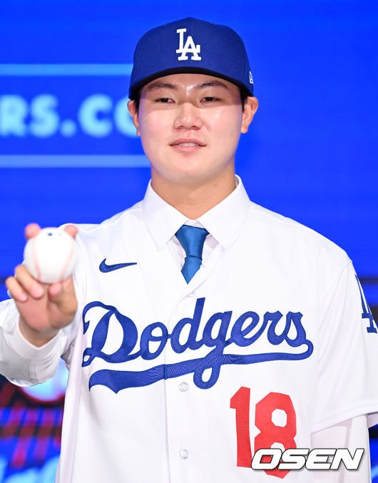 "韓 1순위 예상됐지만 ML 도전" 157km 국대 고교생, 다저스 '귀중한 유망주'로 꼽히다 : 네이트 스포츠