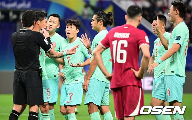 "0.52%" '48년 역사창조' 中, 16강 진출 확률…"中 훈련 모두 포기" : 네이트 스포츠