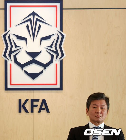 정몽규 KFA 회장-정해성 위원장의 '악랄한 수'…'SON-LEE 사태' 조치 '얼굴도 모르는' 감독에게 '패스'[오!쎈 현장] : 네이트 스포츠