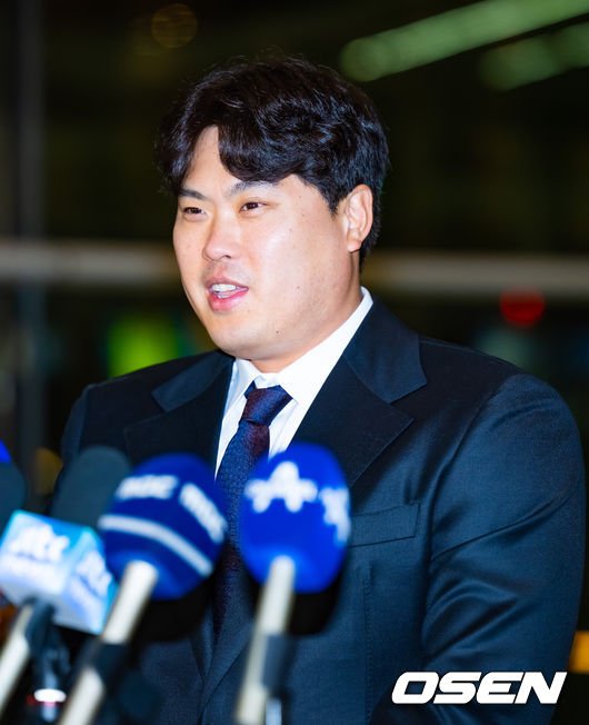 "문동주에 조언? 저보다 공 빠른데…" 160km 신인왕 클래스, 'ML 78승' 류현진도 인정했다 [오!쎈 현장] : 네이트 스포츠