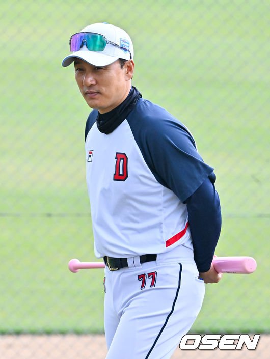 152km 강속구로 日홈런왕 압도! 19세 특급 루키, 캠프 MVP 우뚝…"전혀 예상 못했다" : 네이트 스포츠